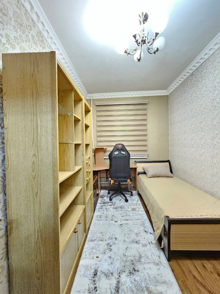 Продается квартира в Чиланзарском районе, 10 квартал, 3/3/4, 63 м2