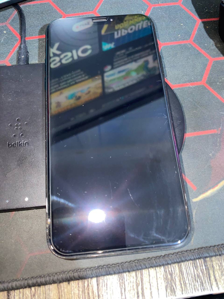 iPhone xs 64 space gray