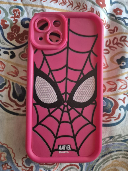 Чехол на iPhone 13