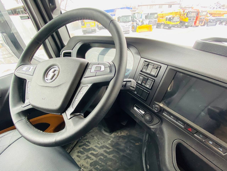 Тягач Sacman X6000  цвет серебристый