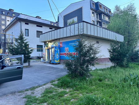 Продам 1 этажное нежилое здание 80 кв. магазин (под стройку)
