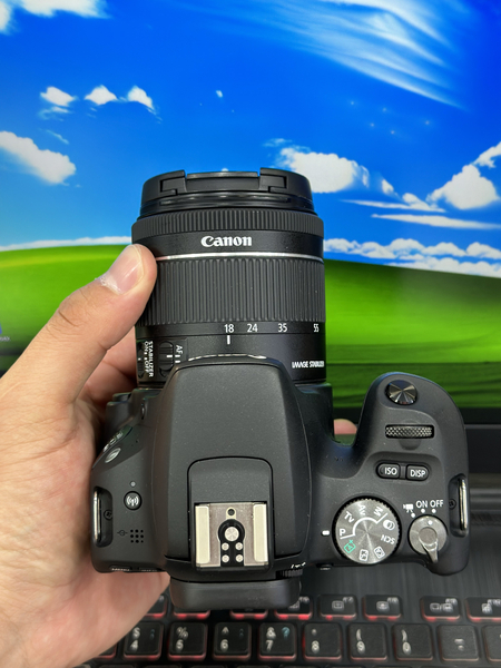 Canon EOS 200D 18-55mm STM