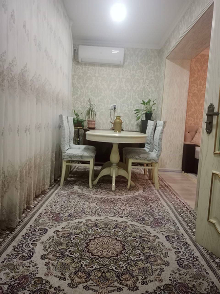 Продается квартира 5/4/4
(Мирзо Улугбекский район)
