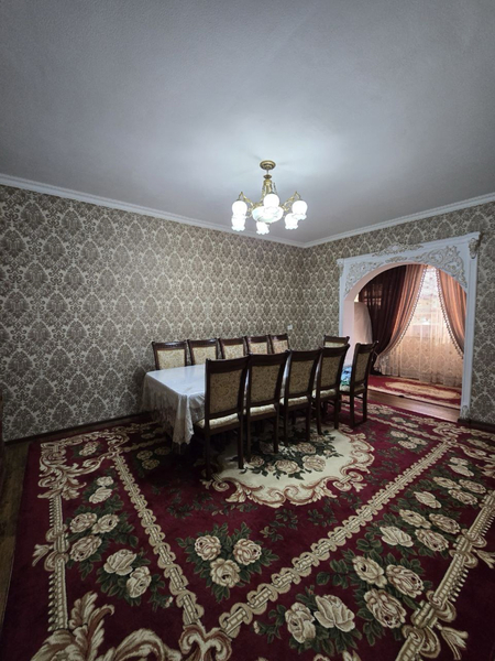 Продается 5 комнатная квартира площадью 98 кв.м. В Согдиане ор. Мечеть