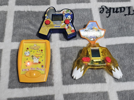 Электронные игрушки  SEGA .