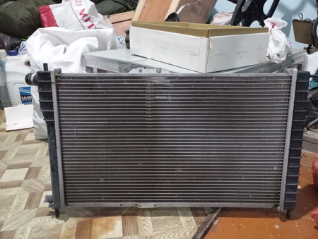 Nexia radiator sotiladi bitta kichik teshik bor 120 ming