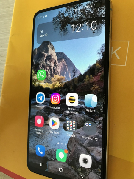 Samsung S10E 128/6+6 Срочно