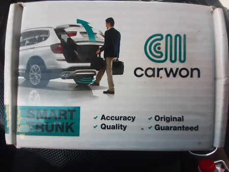 Carwon oyoq bilan bagaj ochadigan