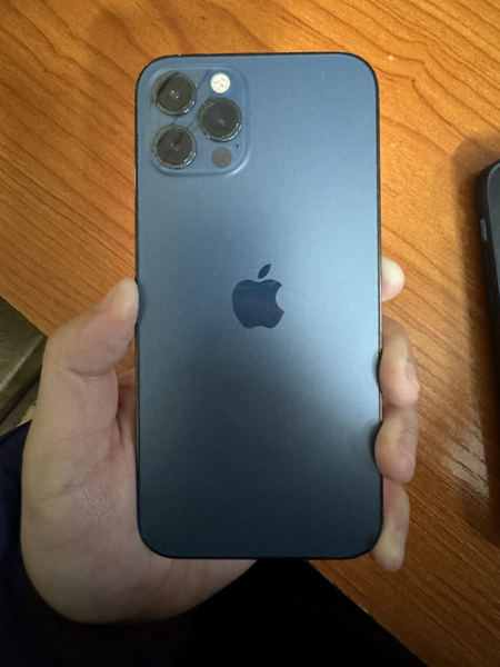 I phone 12 pro ocean blue