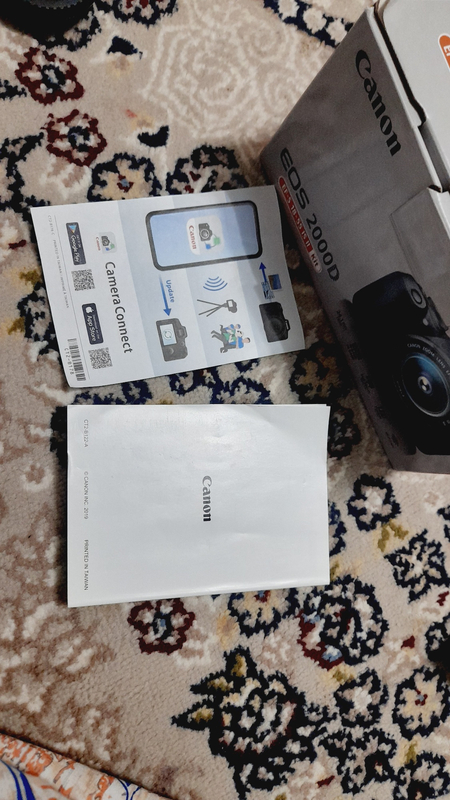 Камера Canon 2000D EOS совершенно новый продаётся