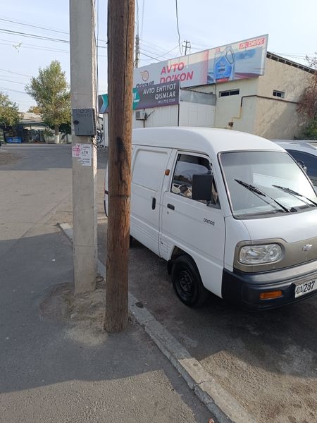 Damas srochna sotiladi
