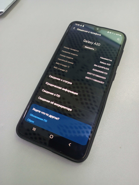 Samsung A20 /holati a'lo