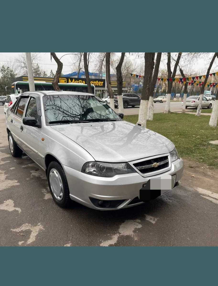 Nexia 2 Sotiladi srochna