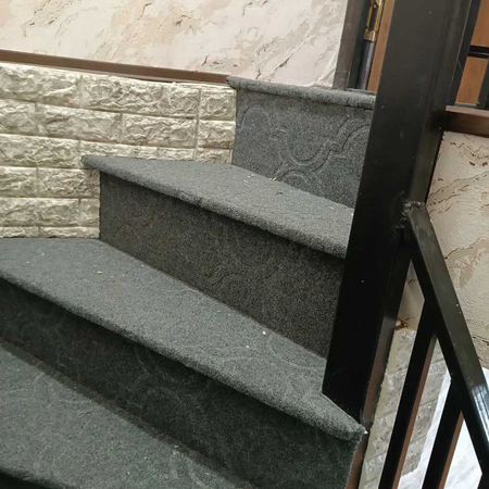 Chorsu bozori yaqinida 2qavatli 1 xonali uy sotiladi