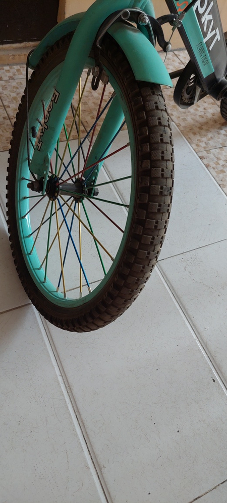 Velosiped  sotiladi juda kam Haydalgan