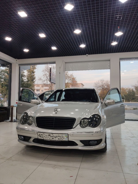 Продаю свой MERCEDES C200 !