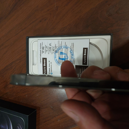 iPhone 12 хороший телефон