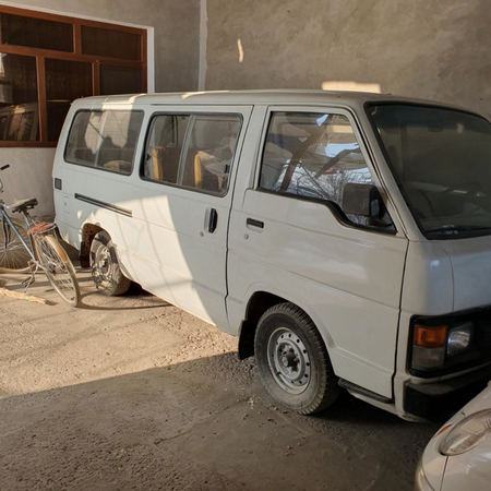 Toyota mikro aftobuz 1989 yil turga