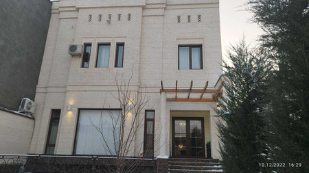 Евродом 3 уровня в районе Аэропорт, Кумарык 3 сот, с ремонтом