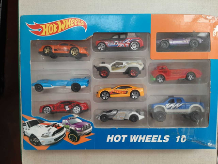 Набор машинок HOT WHEELS .