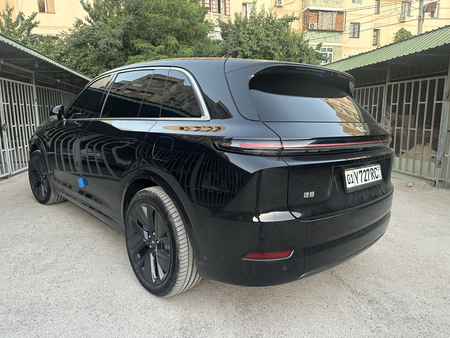 Продам LI 7 ultra 2024 год