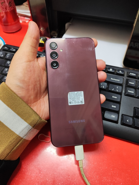 Samsung A24 6/128 gb