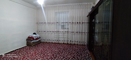 Уй сатылады. Г. Заводта 4. Болме холмен . 4.5 сотик