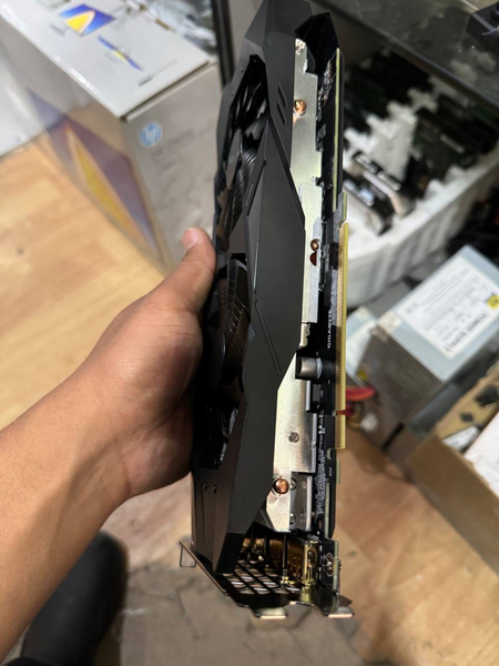 Gigabayte RTX 2060 super 192 bit 8 Gb ddr6