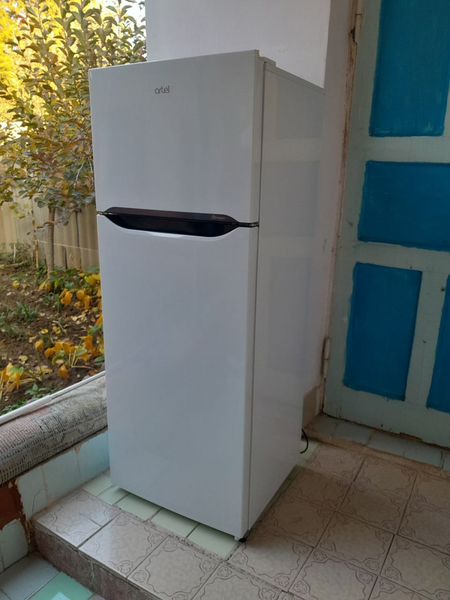 Продается новый холодильник
