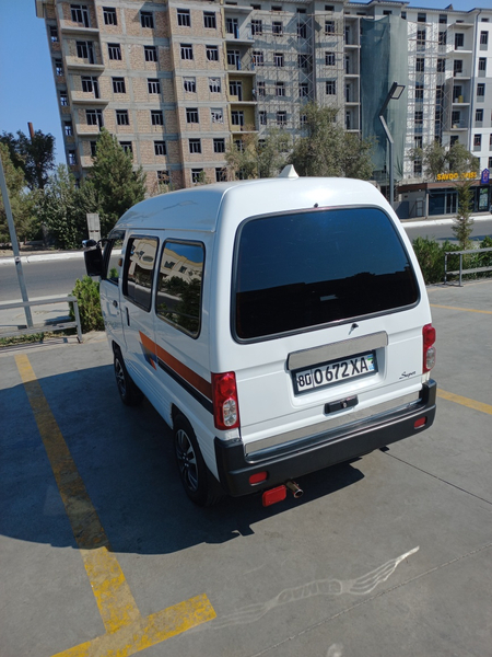Chevrolet damas sotiladi