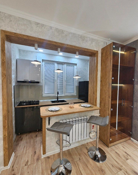 Метро Мирзо Улугбек. Ц квартал  2×3/4/5  47м2.