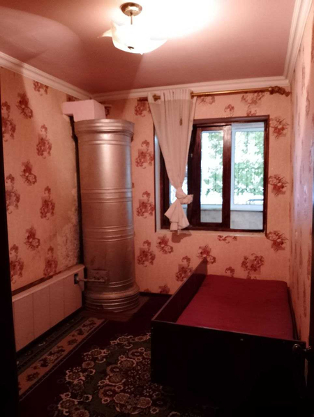 Продается 2х комнатная квартира 1 Этаж Гагарина
