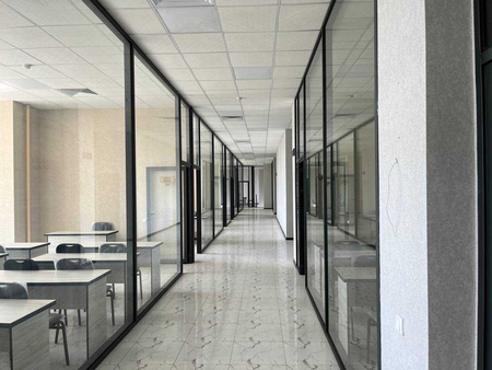 Сдаётся в аренду помещение 2000 m2, 3 этажа