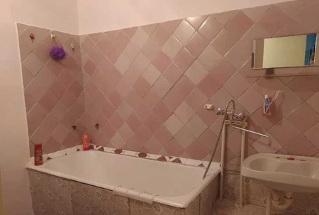 Карасу-1 ,ресторан Дунё.Срочно продам 2-х комнатную (60кв.м)