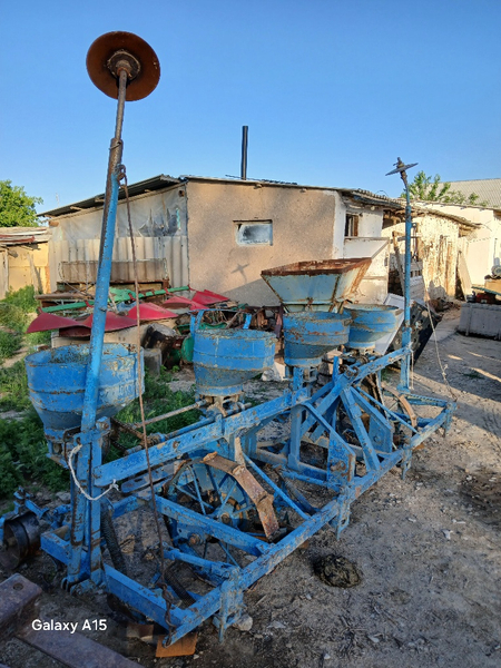 Paxta ekish moslamasi sotiladi .