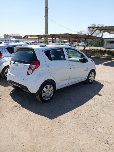 2014 spark метани бор