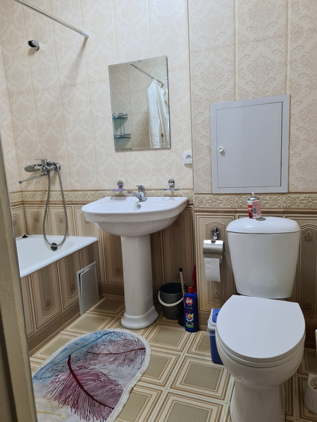 Ялангач Кв-2ком-1/4. ( Теннисный корт) Мирзо улугбекский район.