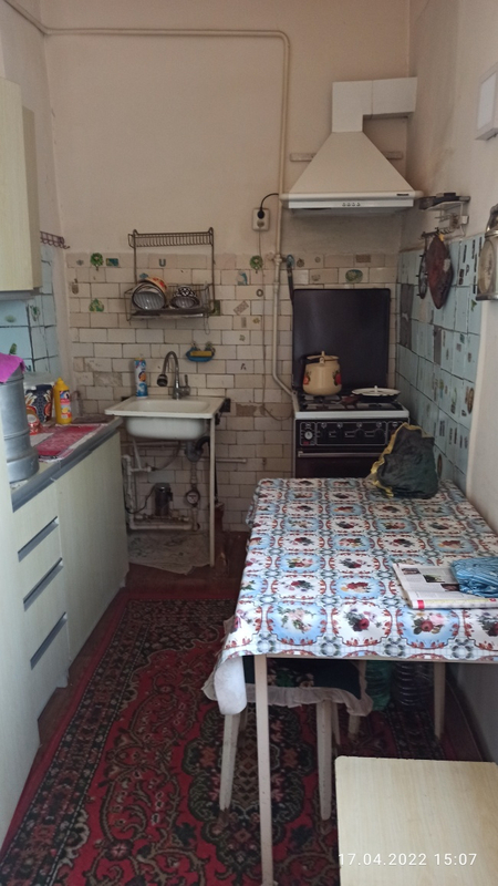 Продается дом в Фергане в центре города. Большой двор, сад.
