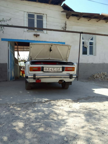 Vaz 2106 sotiladi