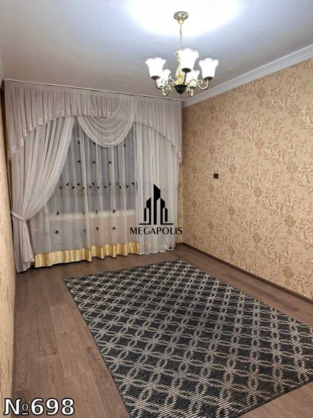 №698  6микрорайондан 3 хоналик уй сотилади