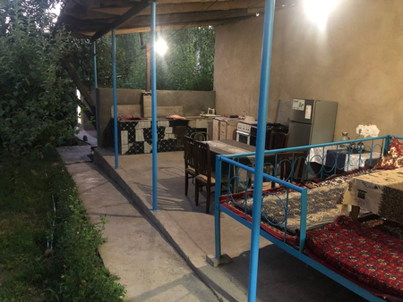 Dacha oilaviy va doʻstlar davrasida dam olishingiz uchun bez makler!