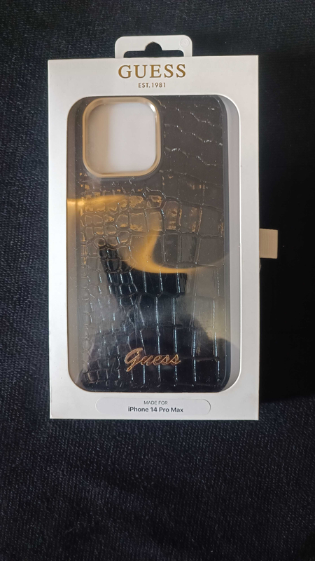 Чехлы   GUESS на Iphone 14 Pro Max. Оригинал!