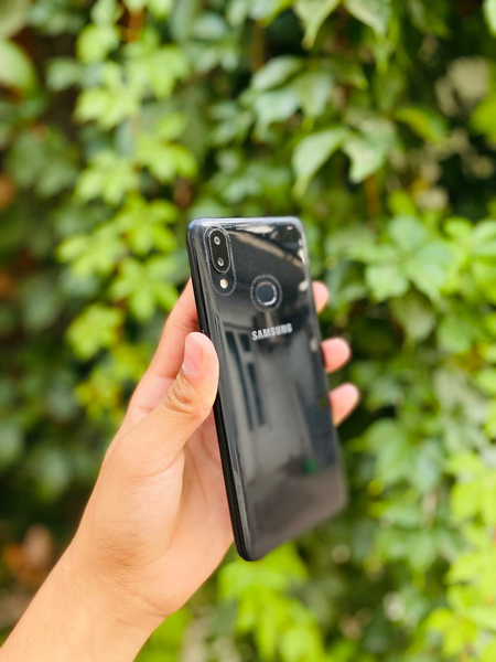 Samsung A10s sotiladi