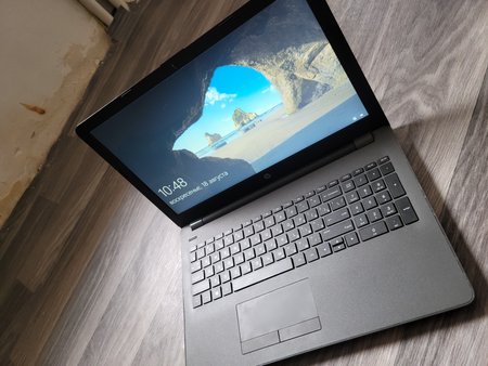 Ноутбук HP250 8/512гб на смартфон