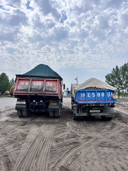Kamaz va Isuzuda Qum Sheben Klines Kampot Turpo katlavan  xizmati