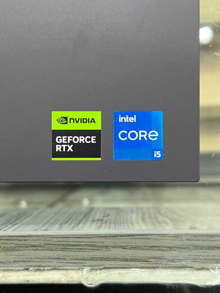 Super Skidka! Dell Inspiron 15 / i5-1235U / DDR4 8GB RAM / 512GB SSD