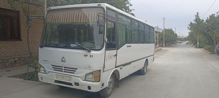 Isuzu Avtobus NP 21