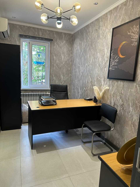 Сдается офис 100м² c мебелью