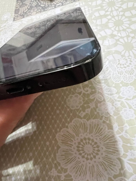 iPhone 14 pro black
