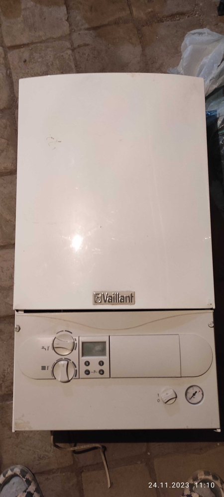 Срочно продается Газовый  котел Vaillant turboTEC pro VUW INT 242/3-3